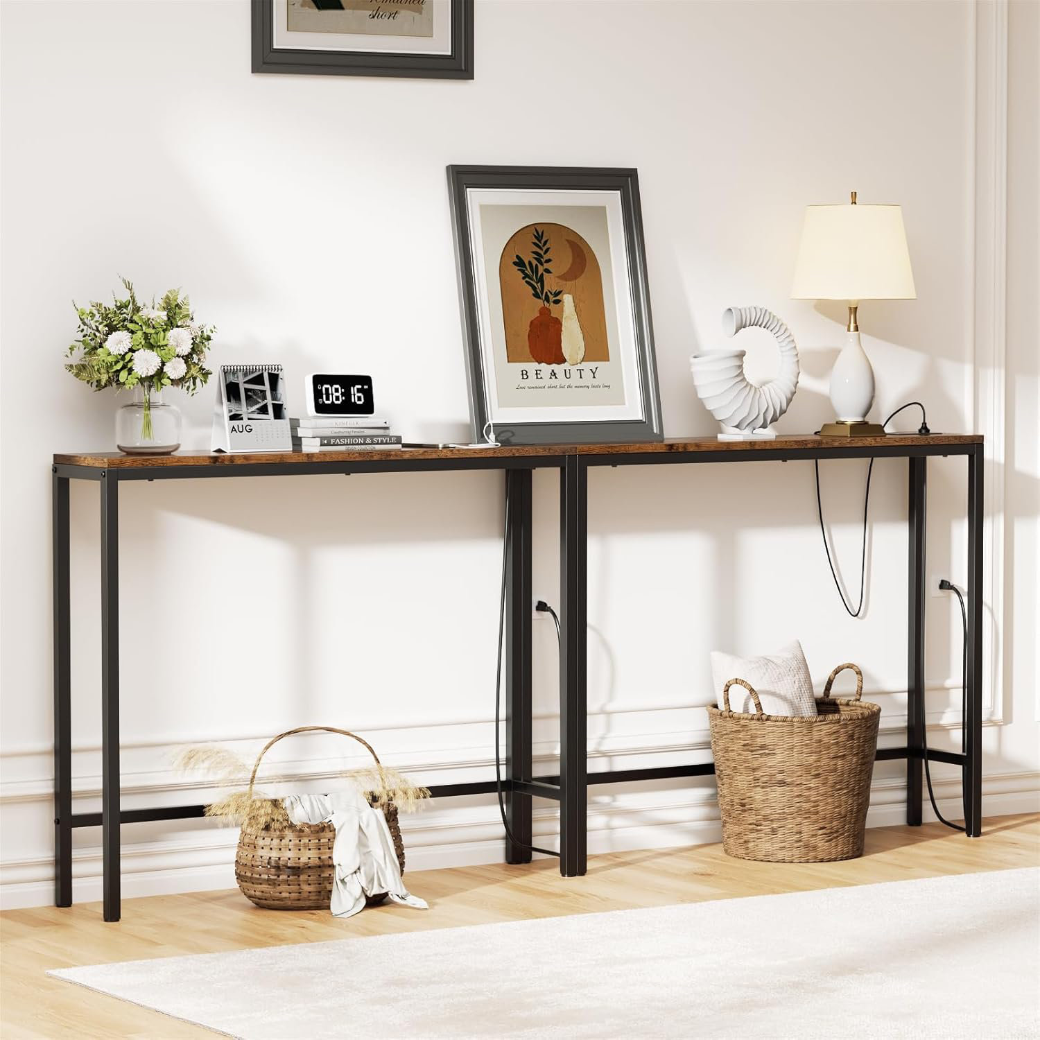 Short narrow table store